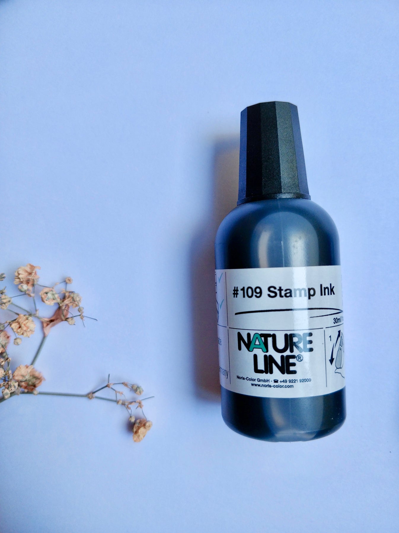 Encre biodégradable noir ou bleu pour tampons encreurs NORIS 109 – ateliertamponsparis